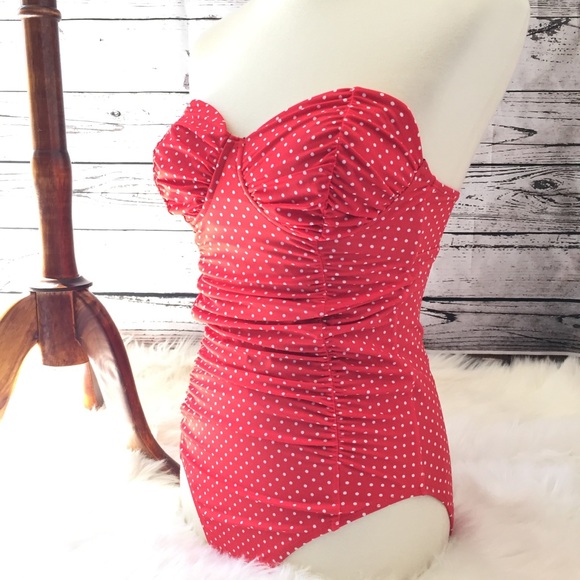 Jaclyn Smith | Swim | Jaclyn Smith Ruched Halter Polkadot Swims | Poshmark